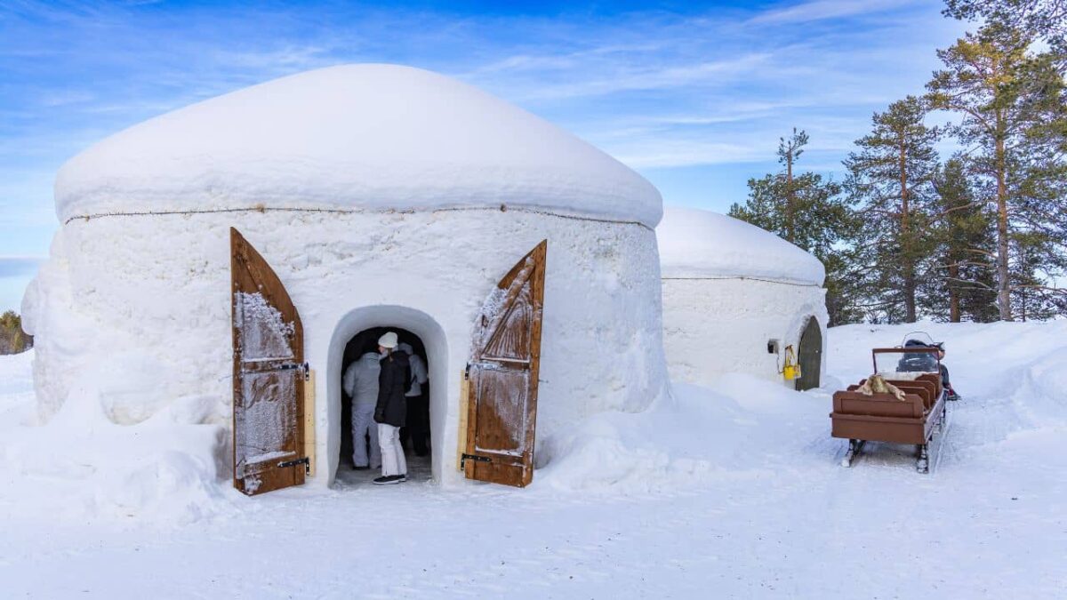 Dormir dans un igloo : Une expérience insolite à tester cet hiver