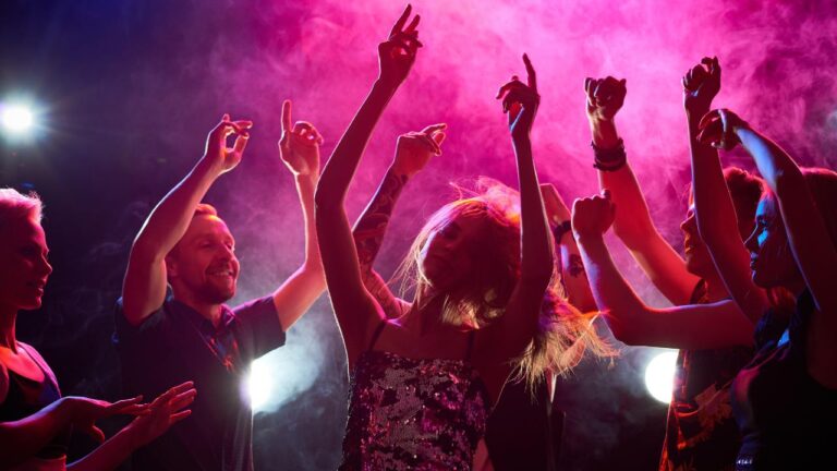 12 destinations incontournables pour faire la fête dans le monde