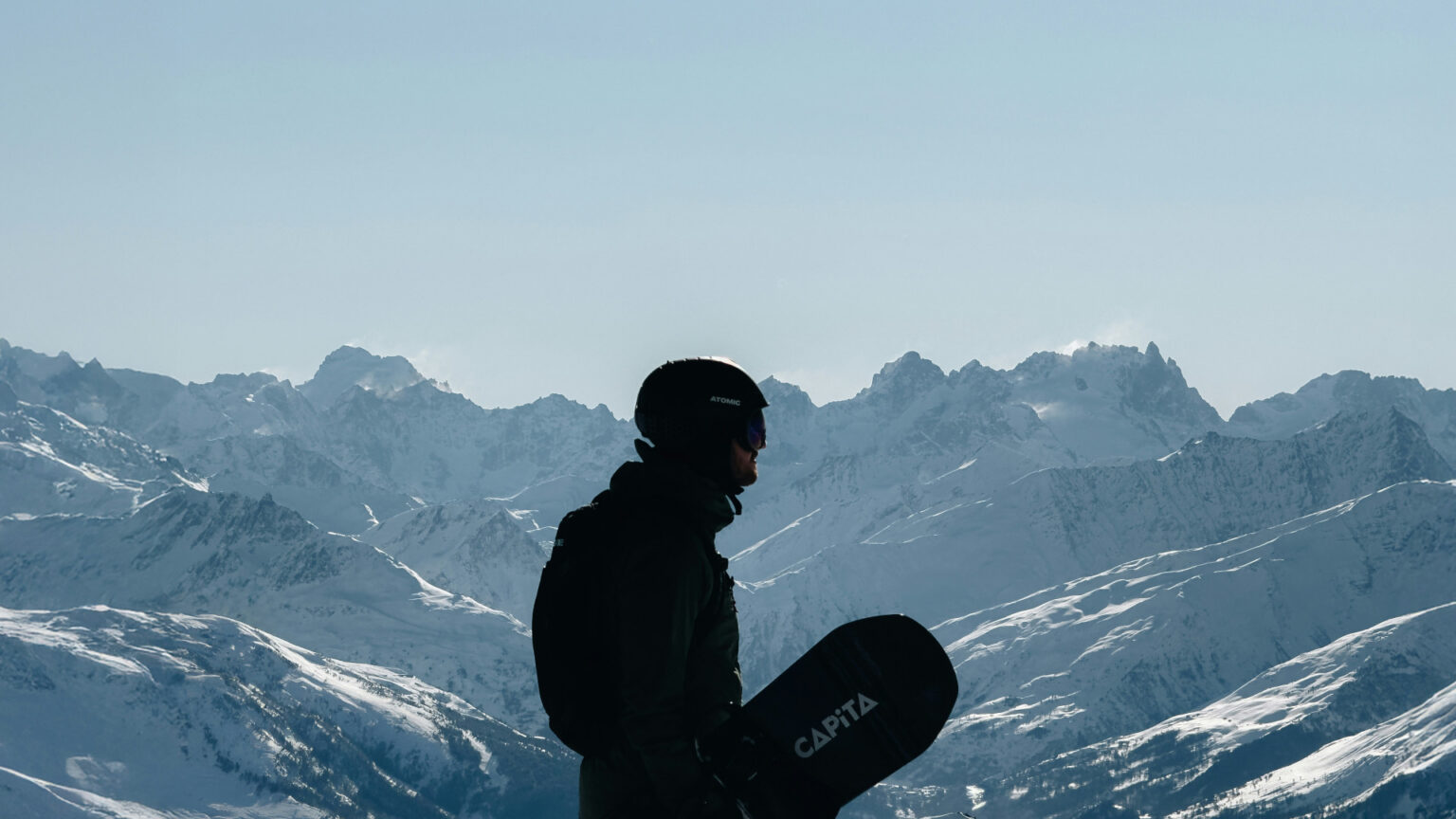 Snowboard pas cher : pourquoi les packs complets séduisent de plus en ...